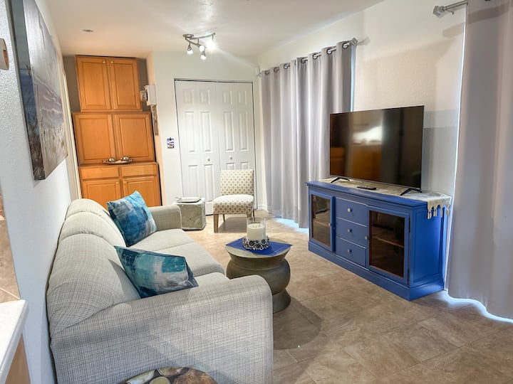 Charming Florida Suite With Pool - Holiday, FL