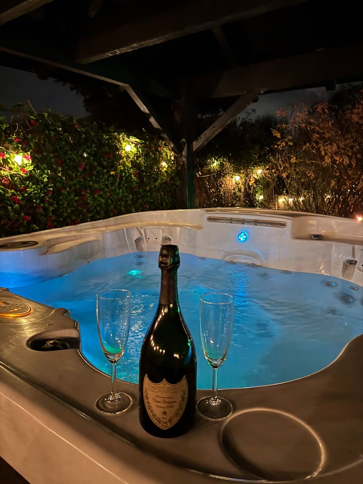 Farmhouse | Hot Tub | Swimming Pool | Games Room - Brentwood