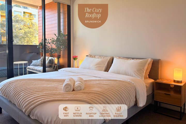 Thecozyrooftop – Modern Comfort – Brunswick Center - 브런즈윅