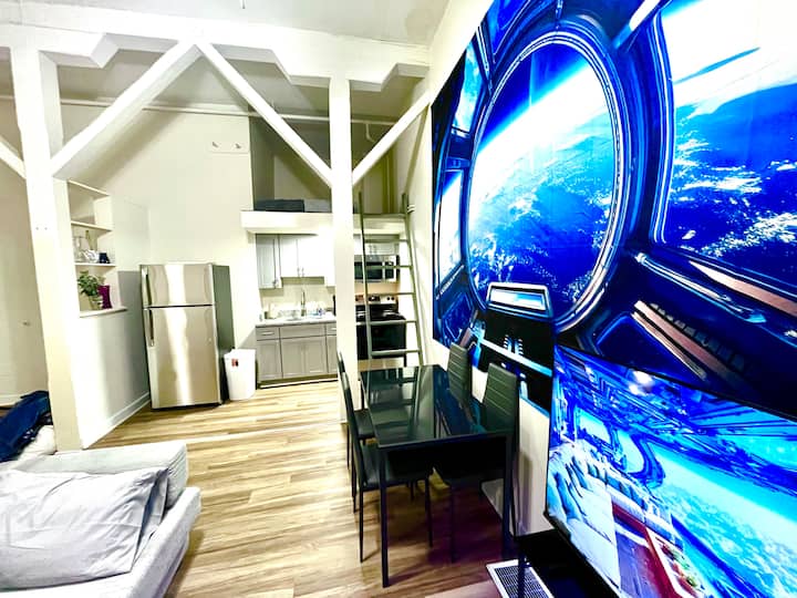 Space Jam Loft Apt In Rva - Richmond, VA