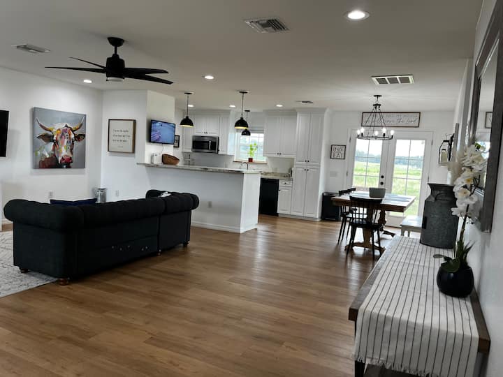 Secluded Farm House - Moody Lake, FL