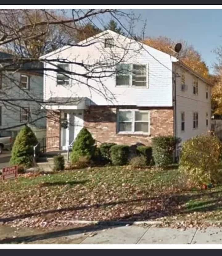 2 Bedroom Apartment - Sleeping Giant State Park, Hamden