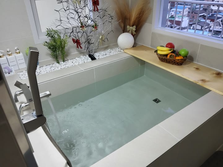 자쿠지,복층,3.15해양누리공원 도보7분,가포해안변공원 차량9분,the Bada Stay2 - 함안군