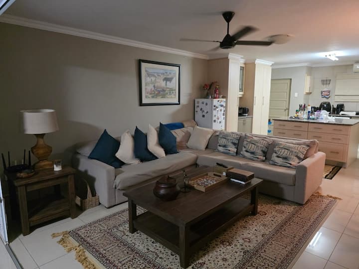 Coastal Comfort - Family Friendly Apartment - Dolphin Coast