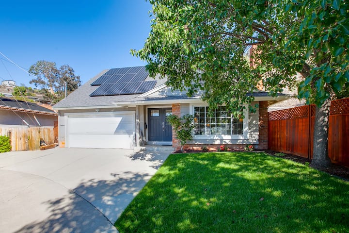 Spacious 4br W/ Large Yard |Pool Table |Near Sdsu - La Mesa, CA