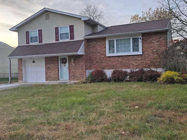 Luxury Home With Full Game Room - Newark, DE