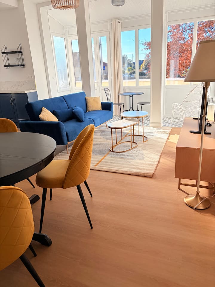 Face Au Port - Appart Lumineux Avec Véranda - Carentan