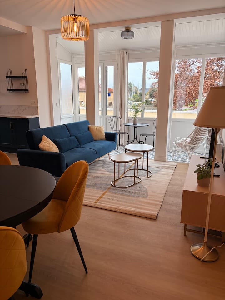 Appart Lumineux Avec Terrasse/jardin, Face Au Port - Carentan