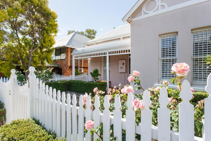 Subiaco Charm • Walk To Cafés+ Free Parking - Perth