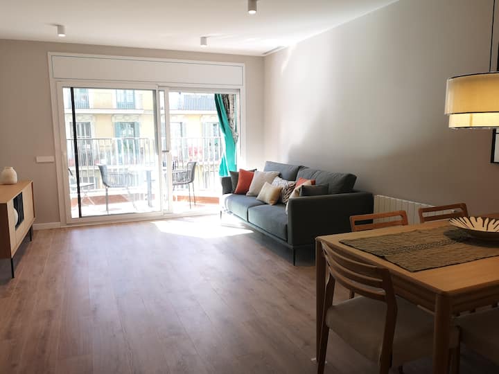 Renovated Lightly, Spacious And Central Flat - Barcelona