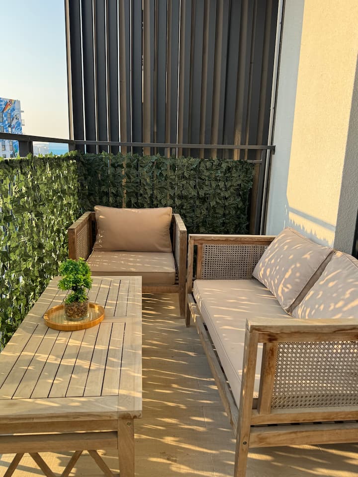 Luxury Sea-view Suite | Family-friendly, Pool, Yas - Abu Dhabi