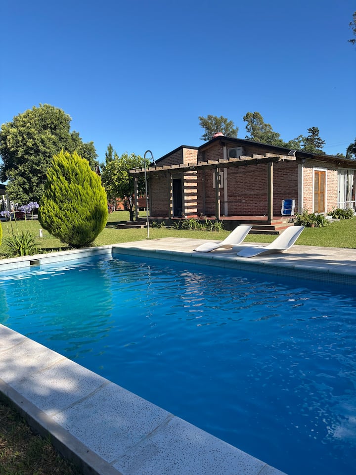 Cabañas Los Teros En Carolina - Goya