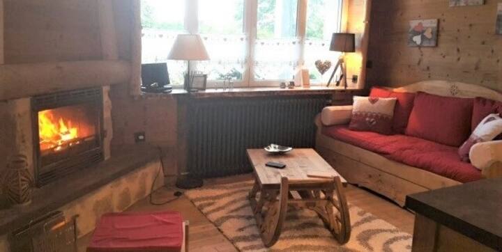 Gîte Le Calou Avec Cheminée Et Jacuzzi - Saint-Laurent-en-Grandvaux
