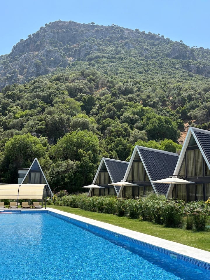 Valley Houses • Dalyan’da Aydınlık ÜçGen Ev - Ortaca