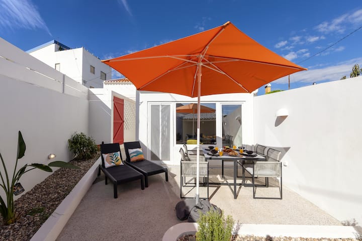 The Bliss House – Stylish Retreat - Atalaia