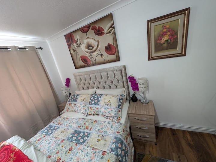 Private Apartment Flat - Epsom