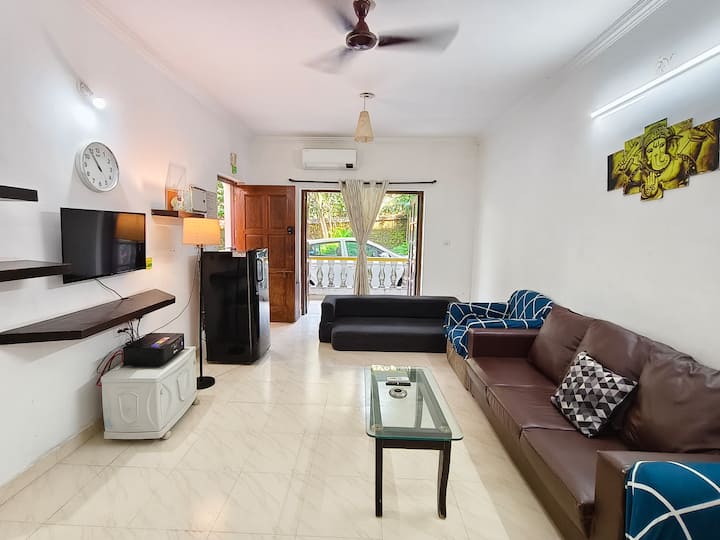 1bhk Apartment Near Candolim Beach With Pool - Goa