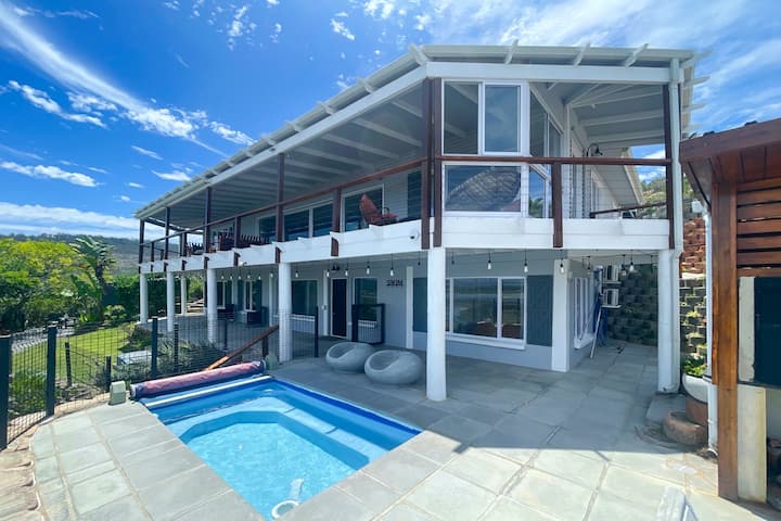 Lakeview Beach House | Ideal For Couples Or Groups - Sedgefield