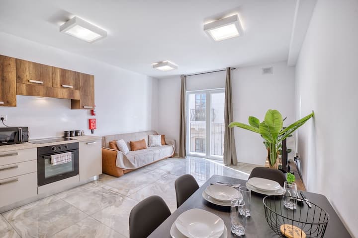 Thirtynine Homey 1-bed Apartment In Central Sliema - Malta