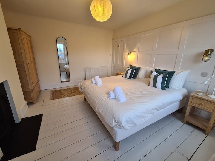 The Shrubbery-superb Modern Home-6 Beds-sleeps 11 - Exeter