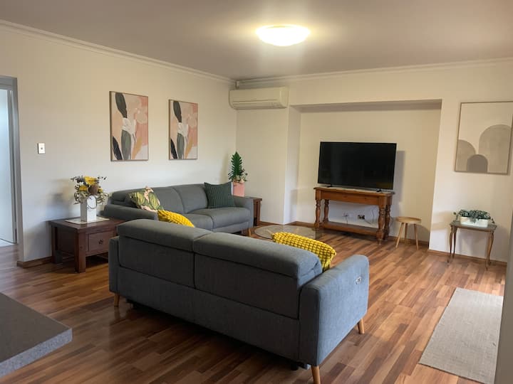 Home In East Cannington - Riverton