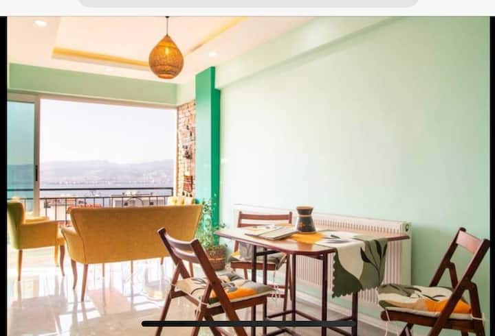 Izmir'in Gizemli Tarihinin Kalbinde Otantik Ev - İzmir Il