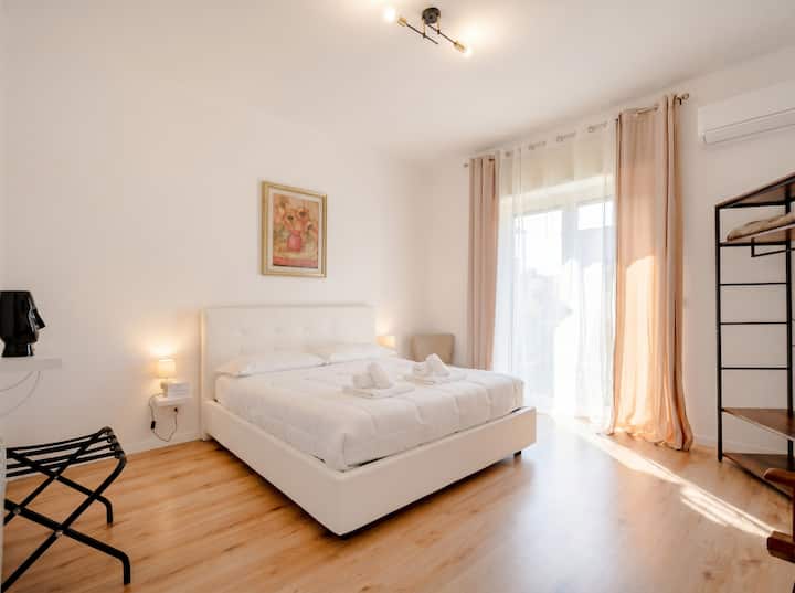 Bari Home Cozy Corner - Bari