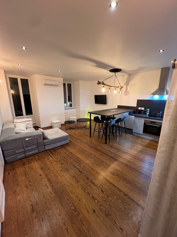 Appartement Moderne Au Cœur Du Village - Joyeuse