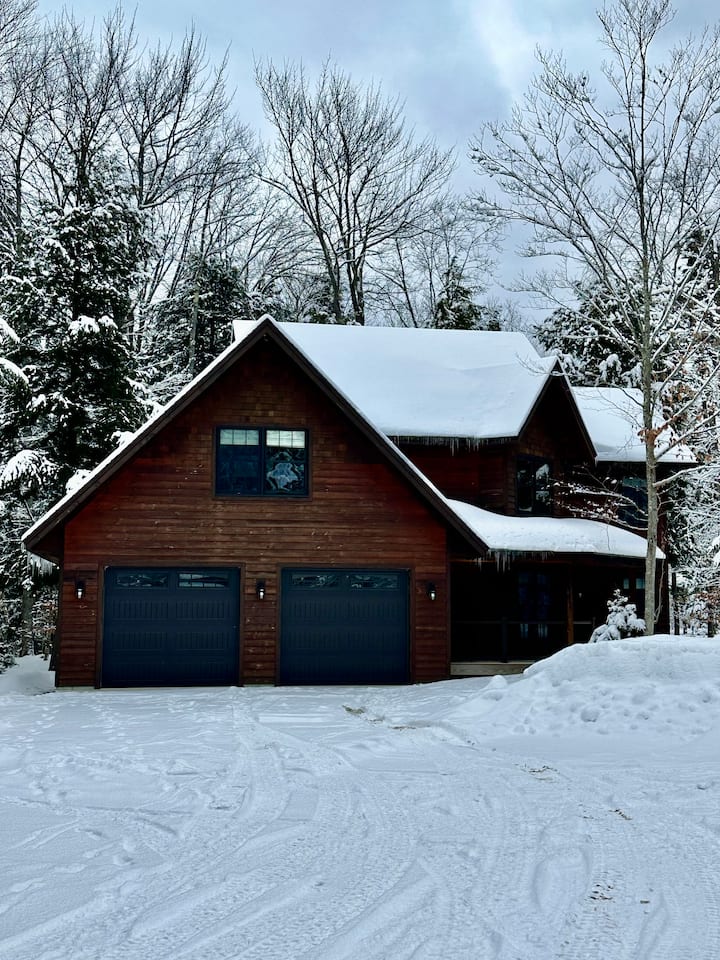 Modern Luxury Home With Pickleball Courts! - Old Forge, NY