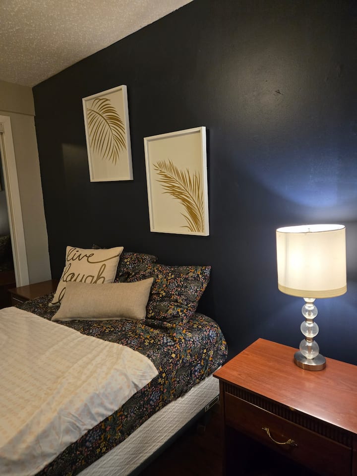 Fun Near 17th - Calgary