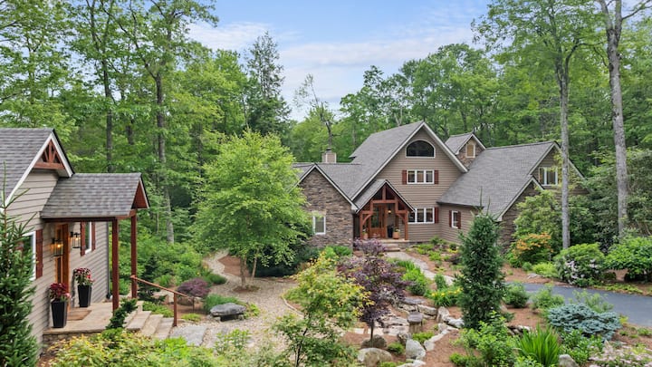 Mountain Retreat - Highlands, NC