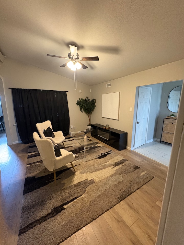 4bd/2ba W/ Outdoor Theater Near Little Rock - North Little Rock, AR
