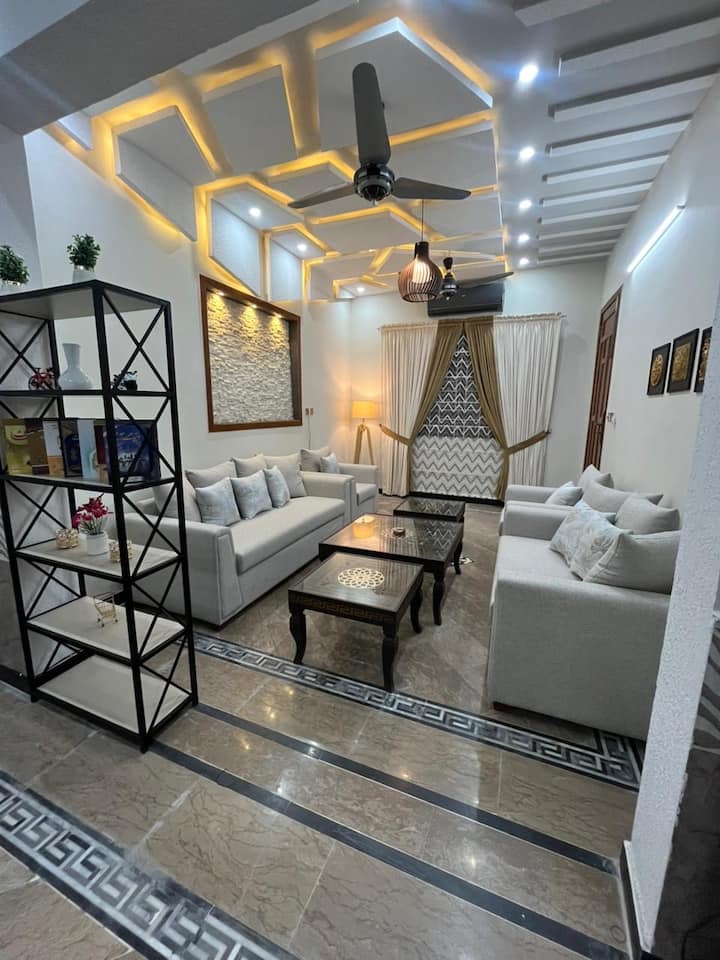 A Home Away From Home - Furnished Highest Standard - Islamabad