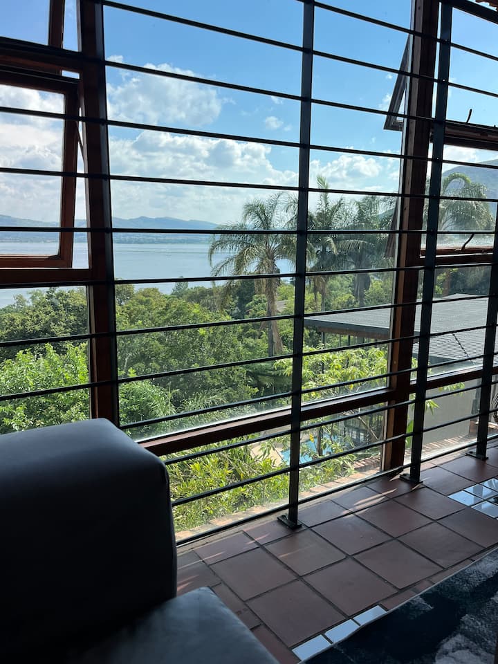 Nice Cosy Apartment With A Great Dam View - Hartbeespoort
