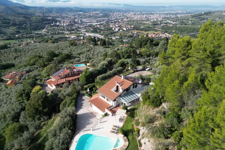 Scappo In Umbria: Villa Elena Refined Retreat - Terni