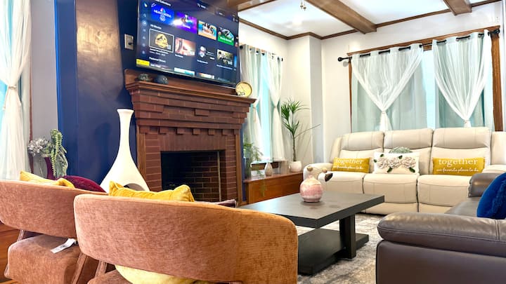 Elegant West Side 3br Unit W/ King Suite - Worcester, MA