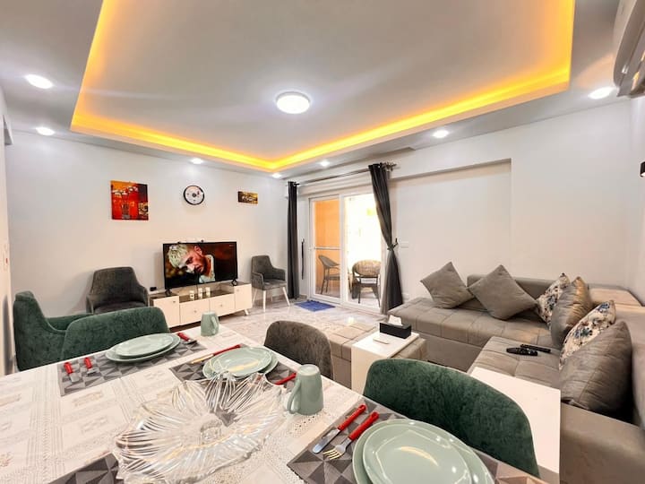 ​Selena Bay | Luxury 2br On Private Beach + Pools - Moyen-Orient