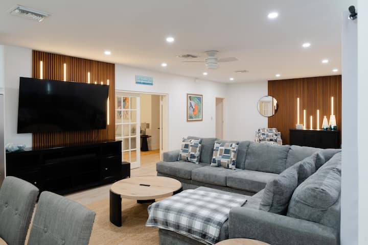 Spacious 4br Home By The Water - Nassau