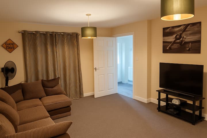 Cosy 2-bedroom House - Doncaster