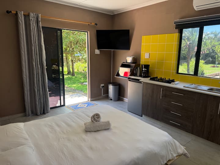 Snuggle Room - Tugela Mouth