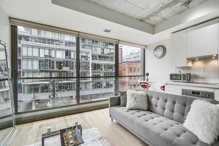 1br Condo Heart Of Downtown Toronto | King St West - Toronto