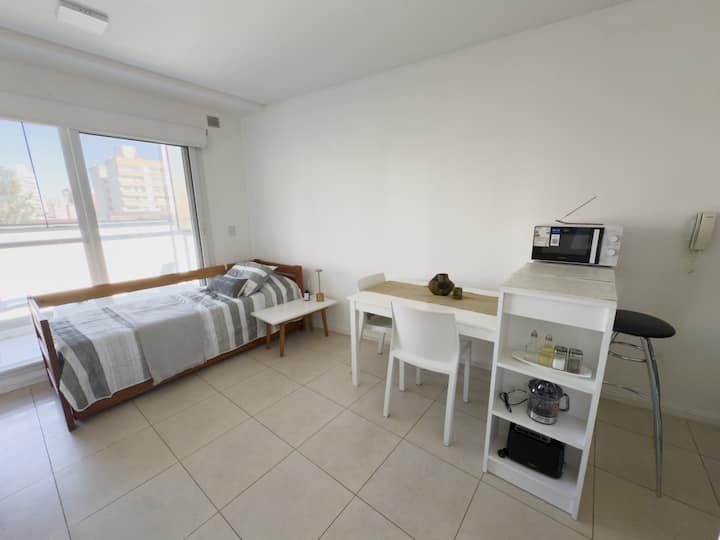 Departamento En Abasto | Balcón • Lavadora • Wifi - Rosario