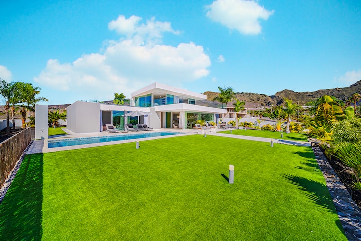 Luxury Villa With Heated Pool & Jacuzzi Near Golf - Adeje
