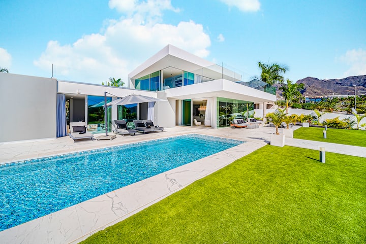 Luxury Villa With Heated Pool & Jacuzzi Near Golf - Adeje