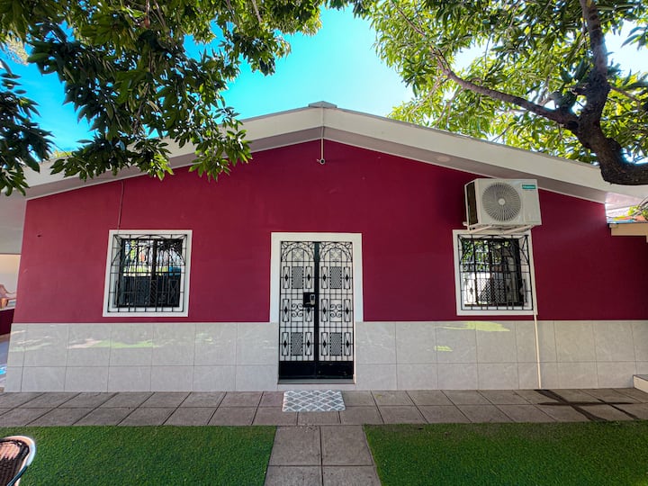 Casa De Campo Un Ambiente Seguro Y Relajante - El Salvador