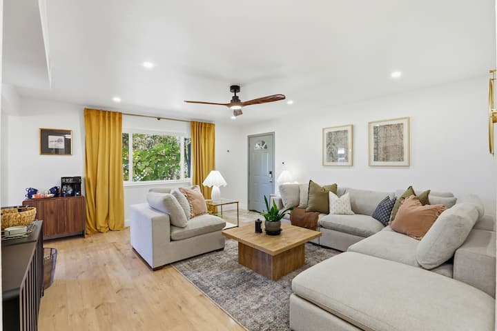 Comfy & Clean! 2 King Beds | ~1 Mile To Downtown - Folsom, CA