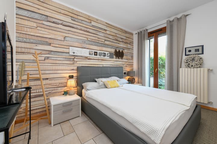 Martin Apartment With Pool &Terrace Near Lake Salo - Gardone Riviera