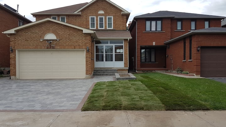 Toronto Apartment - 마크험