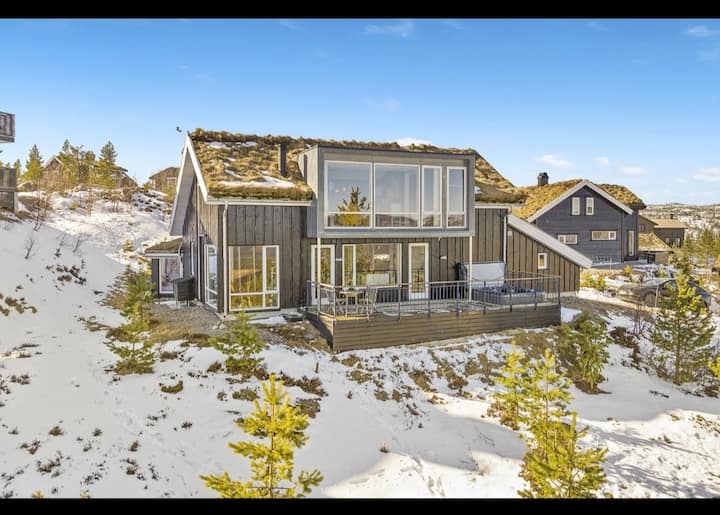 Ski-in/out Hytte | Jacuzzi & Sauna – Gautefall” - Norway