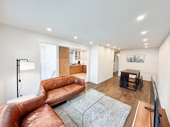 Modern 3 Bedroom House In Downtown Newmarket - Newmarket